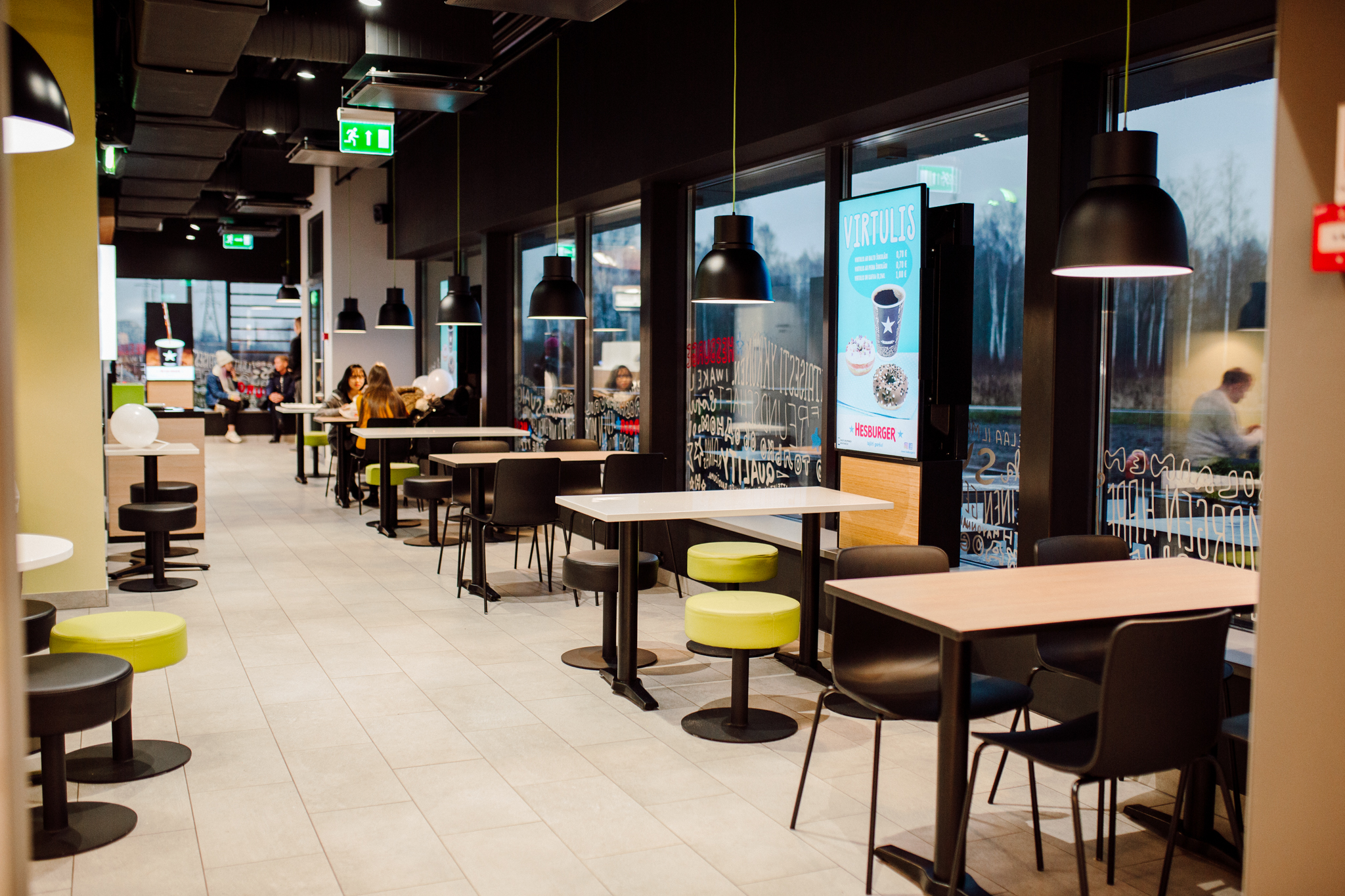 “Hesburger” atver 50. restorānu Latvijā, investīcijas sasniedz 1,2 ...